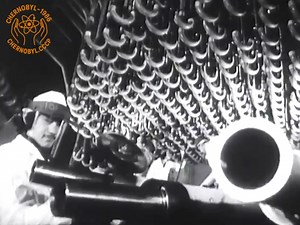 #CHERNO_ALPHA Rare video of the assembly and welding of the bottom of the RBMK-1000 reactor. Subtitles are automatically generated; activate them in the player's gear icon. | Chernobyl - 1986