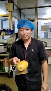 139K views · 1.1K reactions | Chef creating lattice pattern with potato #FoodArt #CreativeCooking #PotatoDish #CulinarySkills | Be You | Facebook