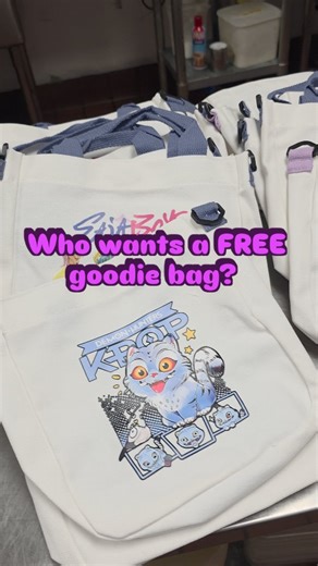 💰💸 💜First 50 guests get FREE goodie bags, and 3 lucky parents win $1 00! A K-Pop adventure the whole family wil love! Meet your favorite demon hunters, dance to K- Pop hits, enjoy themed desserts, games, merch, and vendors-all while hunting for surprise prizes! . Come meet Rumi, Zoe, and Mira at our Kpop Demon hunter Meet & Greet Party! 💜⚔️ 🗓Saturday January 24th 2pm -10pm at Krazy Cup in Anaheim 😍 Free huntrix goodies to the first 50 guest and x 3 $100 cash prizes for mom & dad! 💰🎁🧧 Kp