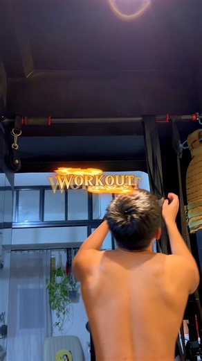 Pull Day 🔥 (Back, Biceps, Grip Core) Focused on pull strength and control — ending with core stability to balance the upper body work. 1️⃣ Pull-Ups or Chin-Ups – 4×AMRAP 🔹 Target: Lats, biceps, grip 🔹 Why: Builds wide, strong lats and overall pulling power. 2️⃣ DB Row or TRX Row – 4×10 🔹 Target: Mid-back, rear delts 🔹 Why: Improves posture and adds thickness to your back. 3️⃣ Face Pulls (band/TRX) – 3×15 🔹 Target: Rear delts, traps 🔹 Why: Strengthens shoulder stabilizers and prevents imba