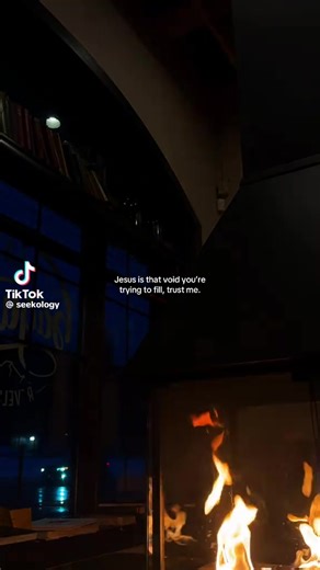 Magnolia Summers (@simply.magnolia.summers)’s videos with Fire Crackling [Sound Effect] - Finnolia Sound Effects