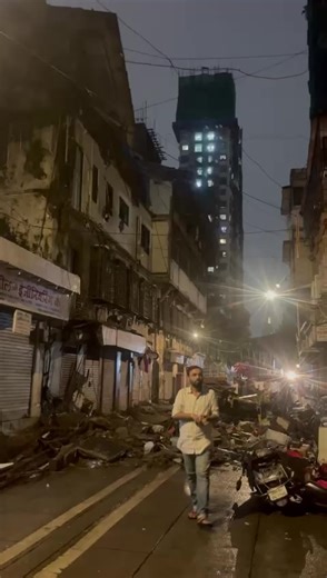 Near-Miss Building Mishap: Mumbai fire brigade swiftly rescues occupants from Bansi Bhavan's weather shed collapse in Girgaon Via: @AtulKamble #Mumbai #Bansibhavan #Girgaon #Buildingmishap #NearMiss | MiD DAY | Facebook