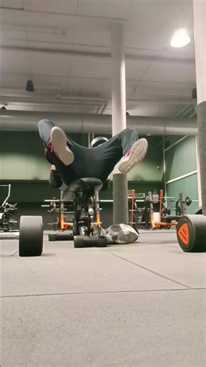 100KG x 10 dumbbell bench press (50kg per hand, lifted into position by myself with no assistance).