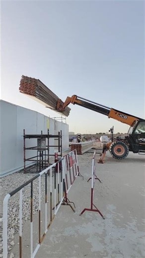 Boom Lifter at work, Telehandler with extended boom #machinerychannel #constructionequipment