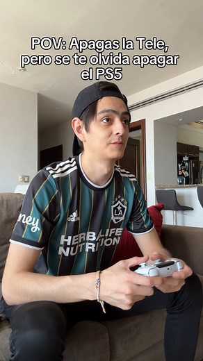 3.5M views · 39K reactions | Memoria muscular螺 ——————————— Youtube: YahairosilvaGaming Twitter: Yahairosilva ————— Hashtags: #humor #reels #viral #gracioso #meme #comedia | Yahairosilva | Facebook