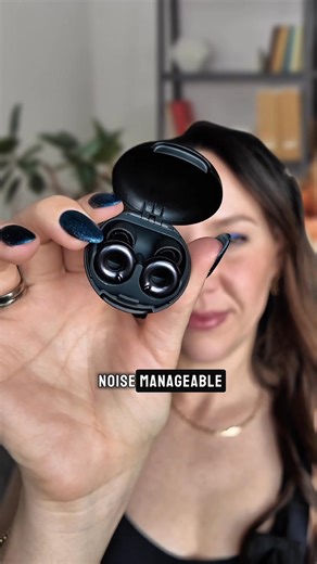 Loop Switch™ 2 earplugs give you flexible noise control, taking you from AM to PM, no matter what life throws at you: 1 earplug, 3 acoustic modes魯 Rotating dial takes you from situation to situation☁️ Silicone ear tips mean all-day comfort  Certified hearing protectionShop now and try with 100-day free returns. | Loop | Facebook