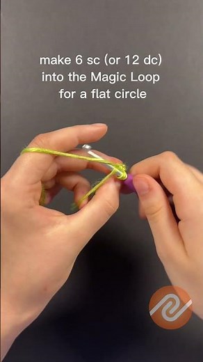 5 Ways to Start a Magic Loop in Crochet:#4 Hand-Made Slip Knot