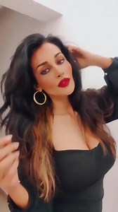 ❤️ . New videos on the app 🌹 Click link to download : http://onelink.to/floraapp #reels #reelsinstagram #reelitfeelit #trending #reellife #reelkarofeelkaro #reel #everydayreels #instagramreels #reelsinsta #reelsviral #happiness #favourite #app #video #black #weekend #sunday #style #instafamous #fashionista #reelsofinstagram #love #insta #instamood #instagram #instagood | Flora Saini