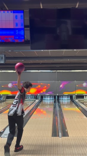 Sider on Instagram: "First match in 2026 vs D117 Lakes / Antioch co-op. Couldn’t really get anything going today but the team won the match. Balls used Roto Grip Optimum Idol, Gremlin and Storm Phaze AI. Next up is the Warren Invite #storm #epic #youthbowling #highschool #bowling"