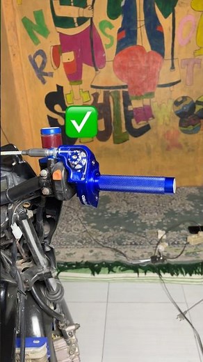 Install the Acerbis V2 spontaneous throttle cable, the throttle feels much lighter! ⚡#shorts #viral