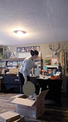 CLEAR THE TABLE PAMPERED CHEF SALE THIS WEEKEND!!! Tonight 5-8pm, Saturday 9-noon and Sunday 1-4pm! Hope to see ya!! Bring a friend (18 or older) and get a gift from me! Comment if you need my address!! | Lindsey Christopherson