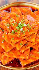 6.4M views · 123K reactions | Ermao ate 10 cups of super spicy noodles in one breath! It's too awesome_mukbang _Songsong and ermao | YANZI ASMR | Facebook