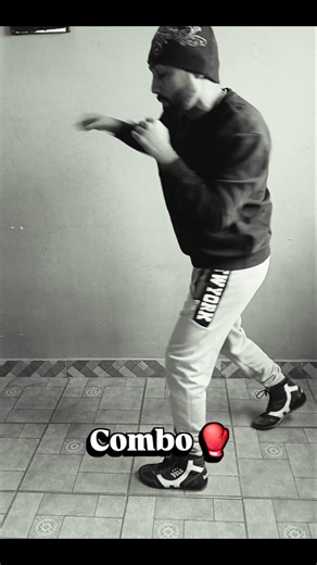 😄 Got it! Nice combo! 🥊 *Jab-Cross-Uppercut-Lead Hook Combo* Breaking down my combo for knockout