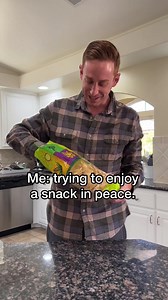 Does this happen to you? #dogs #dogsoffacebook #dogoftheday #dogdad #corgi #ludacris | Hammy & Olivia