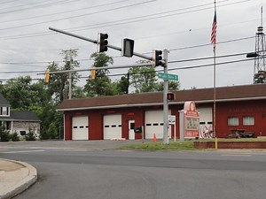 Pasadena History: Locals Gather at Amoco