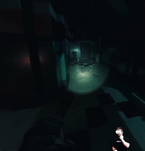 RE2 VR - SILENCIO SENAO ELE OUVE #residentevil