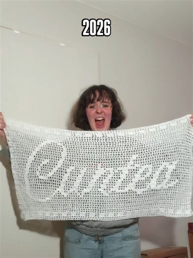 before after filet crochet une belle évolution grâce à la technique de la bride liée @Roxanne 🌞 • crochet 🧶 #crochetaddict #filetcrochet #crocheteuse #crochethack #bridesliées brides liées, crochet hack, filet crochet, crochet lover crochet inspo crochet community crochet creation