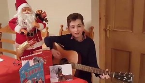 79K views · 606 shares | ★ A Christmas Message from Me to You ★ I just wanted to send out a special wee clip to wish you all a Magical Christmas and a Fantastic New Year ;) Owen Mac XX | Owen Mac | Facebook
