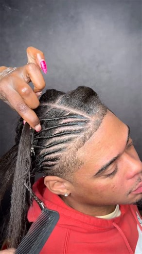 TIMA THE HAIRSTYLIST on Instagram: "This technique = neat, long-lasting, and tension-controlled results. Satisfying now… flawless later 😮‍💨🔥#timaaslayz HOW TO BOOK ⏰ • Tap the link in my bio • Select your service • Limited availability"