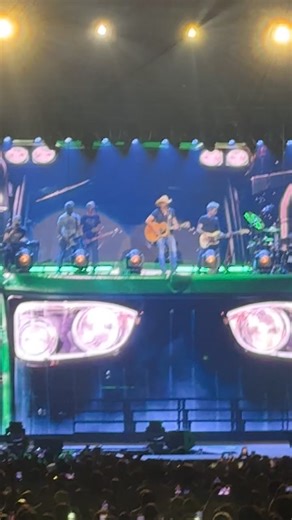 Jason Aldean Concert in Denver: A Night of Country Hits