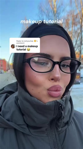 Glowy Makeup Tutorial for a Fresh Look