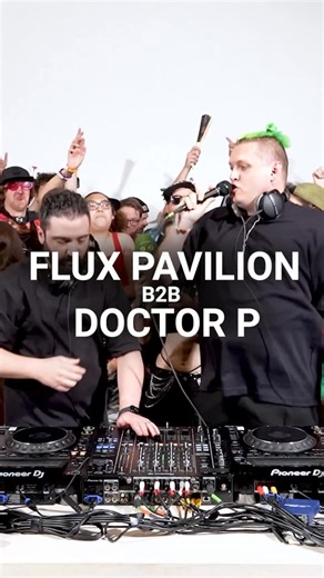 clubstudiotime on Instagram: "Who’s jumping with us next time!? . Sound Provided By: @sound_mason . Can we please get one last round of applause down below in the comments for the legends who started this whole dubstep thing for our generation! It’s impossible to express how much gratitude we have for @fluxpavilion and @doctorpcircus for coming on and giving this community not only an insanely special experience in studio but a set that will live in CST history for ever. Keep running it up! . ID