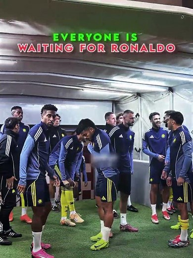 Everyone Is Waiting For Ronaldo 🤯
