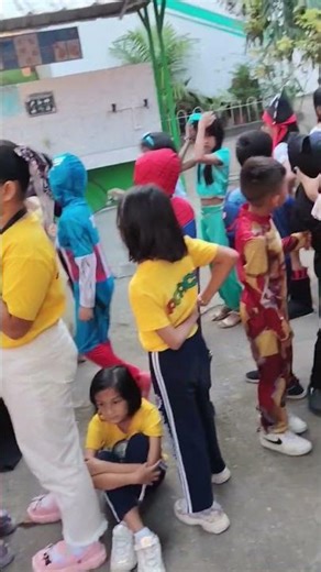 book characters custume