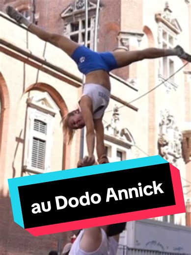 Ça mérite bien une petite pièce #cheer #cheerfrance #cheerleader #fyp #hih #annick #spectaclederue Video by @EyeRapShot