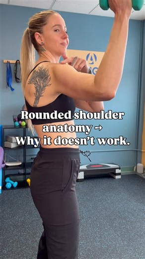 Caroline Johnson on Instagram: "When our shoulders round forward, we don’t just “look slouched.” We shrink the muscle pathway and reduce the space under the acromion process. As the acromion shifts forward, the shoulder has less room to move smoothly. That *can* lead to impingement, where tissues like the rotator cuff tendons and subacromial bursa get repeatedly compressed during reaching, lifting, or overhead motion. And let me tell you from experience, this is zero fun. 🙋🏼‍♀️😭 Over time, th