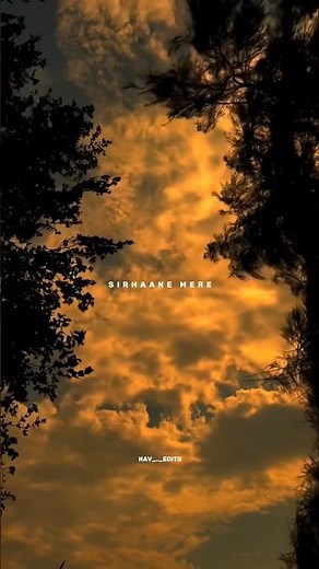 Kyun Dikhe Mujhe Tu Sirhane mere ❣️ | Channa Ve | Aesthetic lyrics status #trending​#shorts​#lyrics​