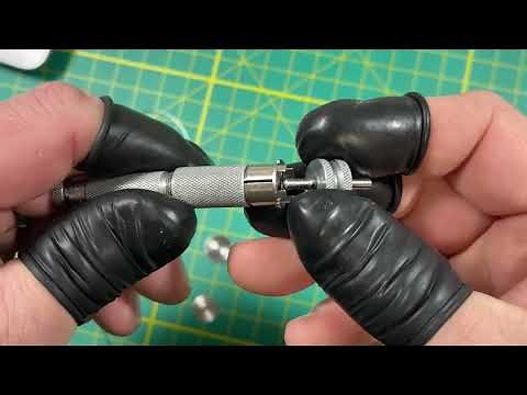 Watchrepairology 1.01: using a mainspring winder. Automatic & handwinding springs.