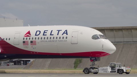 Delta Shows Off New 2026 Olympics Team USA Plane