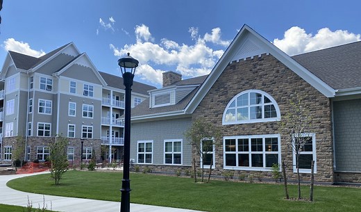 Long Island & Commack Independent Senior Living | Gurwin