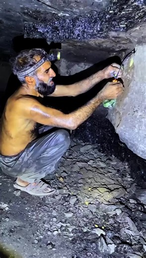 Coal mining process 🥶#losangeles #unitedstates #mining #underground #usa_tiktok #usacoalmining | Calixta