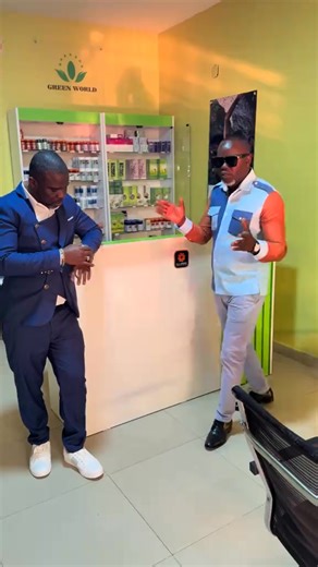 Olá caríssimo/a, seja bem vindo/a a clinica de medicina natural do Dr Miguel Gomes consulta por apenas 5mil . Estamos localizados em Luanda e Cabinda e Zaire Luanda estamos na rotunda do camama sentido fubo depois do alimenta Angola. Cabinda : rua das mangueiras no 4 de fevereiro . Zaire no Soyo na rua do bravo (atrás da central) Saurimo no centro da cidade restaurante mobil junto a BCI segunda a sexta feira das 8h até 16h30 sábados e domingo das 8 até 14h00 para mais informações: 944220278 9292