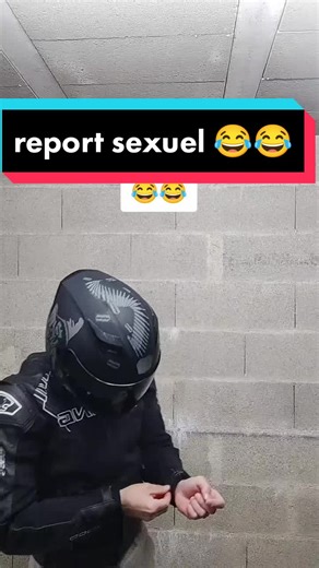 Un report sexuel comme excuse humoristique