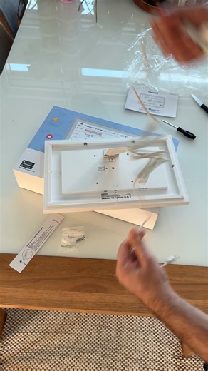 Wie klingt Organisation? ✨ Wir haben den TABWEE P15 ausgepackt – den digitalen Familienkalender, der Termine, Aufgaben und Fotos an einem Ort vereint. ASMR-Unboxing inklusive. Mehr dazu im Test auf www.sparbote.de/520554/tabwee-p15-test/  | Sparbote | Facebook