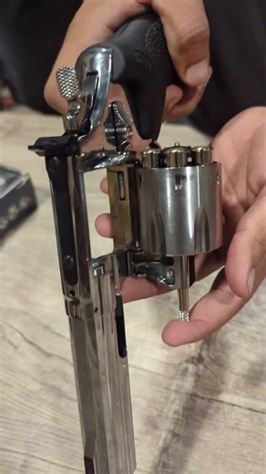 Ultimate .44 Magnum Revolver - Smith & Wesson 629 Classic #airsoft #co2airpistol #revolver38 #shorts