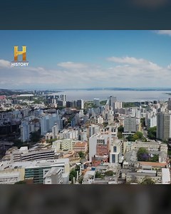 549K views · 14K reactions | En el año 2017, el geólogo Heinrich Theodor Frank descubrió en Porto Alegre un grupo de túneles de gran diámetro que misteriosamente no eran obra de humanos y tampoco tenían una explicación geológica. ¿Podrían estas cuevas haber sido creadas por un gigantesco animal?  Todo esto y más en tu pantalla de History #InexplicableLATAM | HISTORY | Facebook