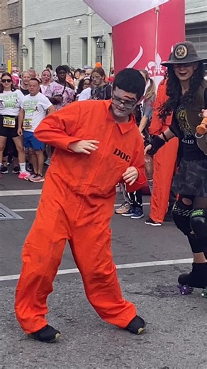The best zombie dancer! New Orleans Zombie Run 2025! The zombies were all coming for us! Video coming soon! Always So much fun with Krewe of Boo. | Jennifer Valerie
