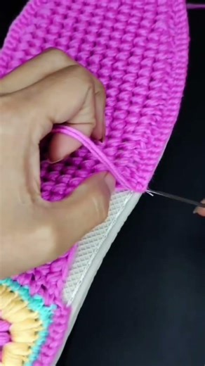 WOW, great idea 💡#crochet #handmade #handcraftedshoes #knitting