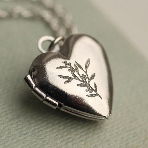 Silver Engraved Heart Locket With Photos: Dainty Personalized Custom Pendant LKSP-24 - Etsy UK