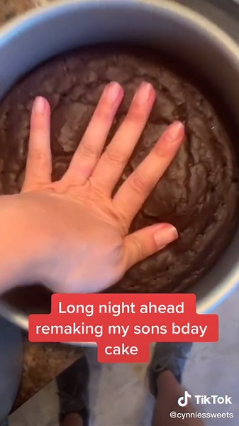 There goes my sons #4thOfJuly #cake #fail #startover #why #cakefail #nope #cynniessweets #familythings #destroyed #sad