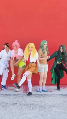 Do The Sponge Dance! 💛🧽🍍🌊🕺🏼 #spongebobsquarepants #cosplay