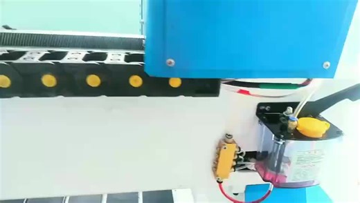 CNC 1325 MACHINE WITH CCD &VACUUM TABLE It is a versatile tool that uses computer-controlled movements to cut, carve, shape and mill materials with high precision. Table size 1310*3000mm, Traveling positioning accuracy 0.025mm, working area 1300*2500*200mm. We supply this machine and we offer assembly services, one year warranty, spare parts available, Free services forever. 📍We are located at Kariakoo (congo&faru street)Dar es salaam, Tanzania. Tel;0678975606 Follow us X:EXTREME_TZ255 Instagra