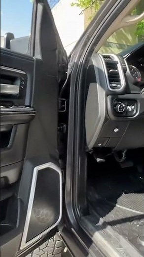 2019 RAM 2500 Laramie Mega Cab 4x4