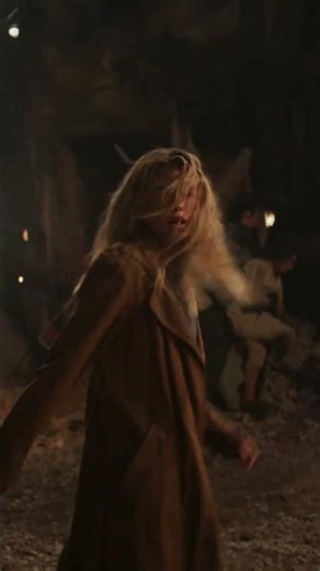 First look at Jason Momoa as Lobo #supergirl