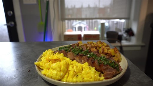 Steak w/ chimichurri, eggs and potatoes #homechef #cinematicvideo #contentcreatorsoftiktok #mustbemoose