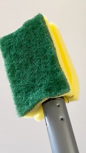 512K views · 2K reactions | Can't reach a high ceiling? Here's the trick #highceilings #cleaninghacks #cleaningtricks #cleaningmotivation #cleaning | Genius Club | Facebook